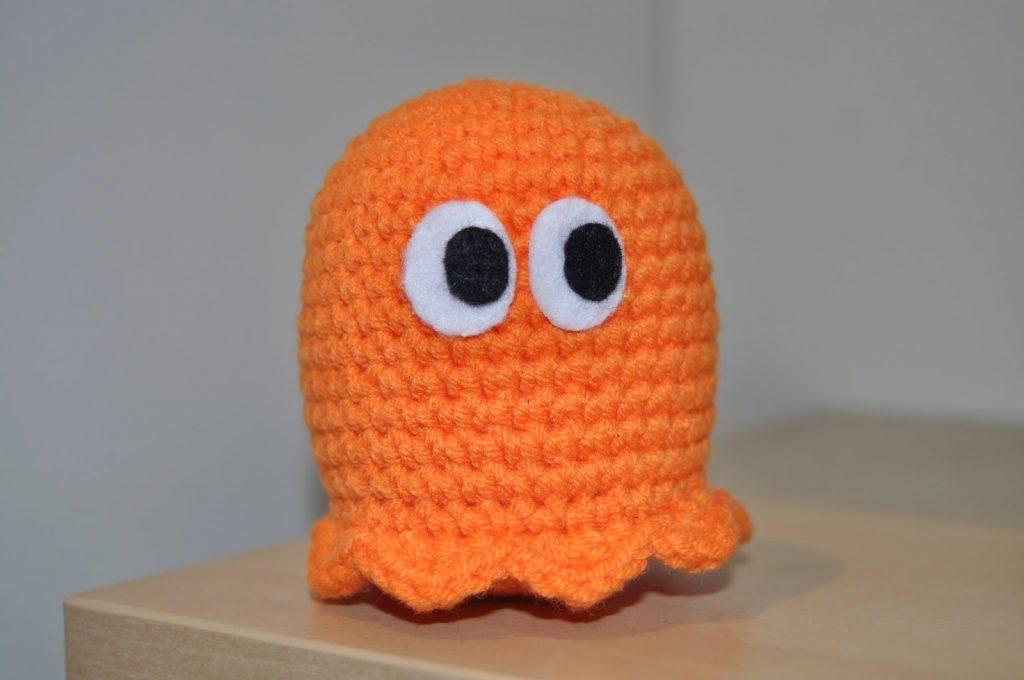 Patrón gratis amigurumi del fantasma de pacman - amigurumis y más